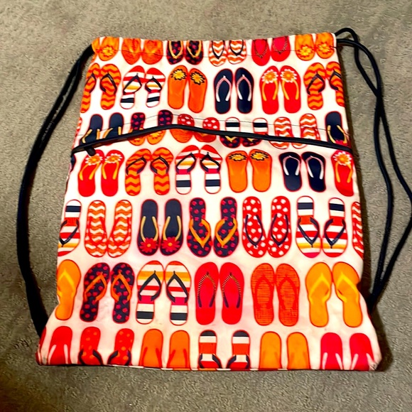 thirty-one | Bags | Thirtyone Flip Flop Backpack With Front Zipper ...